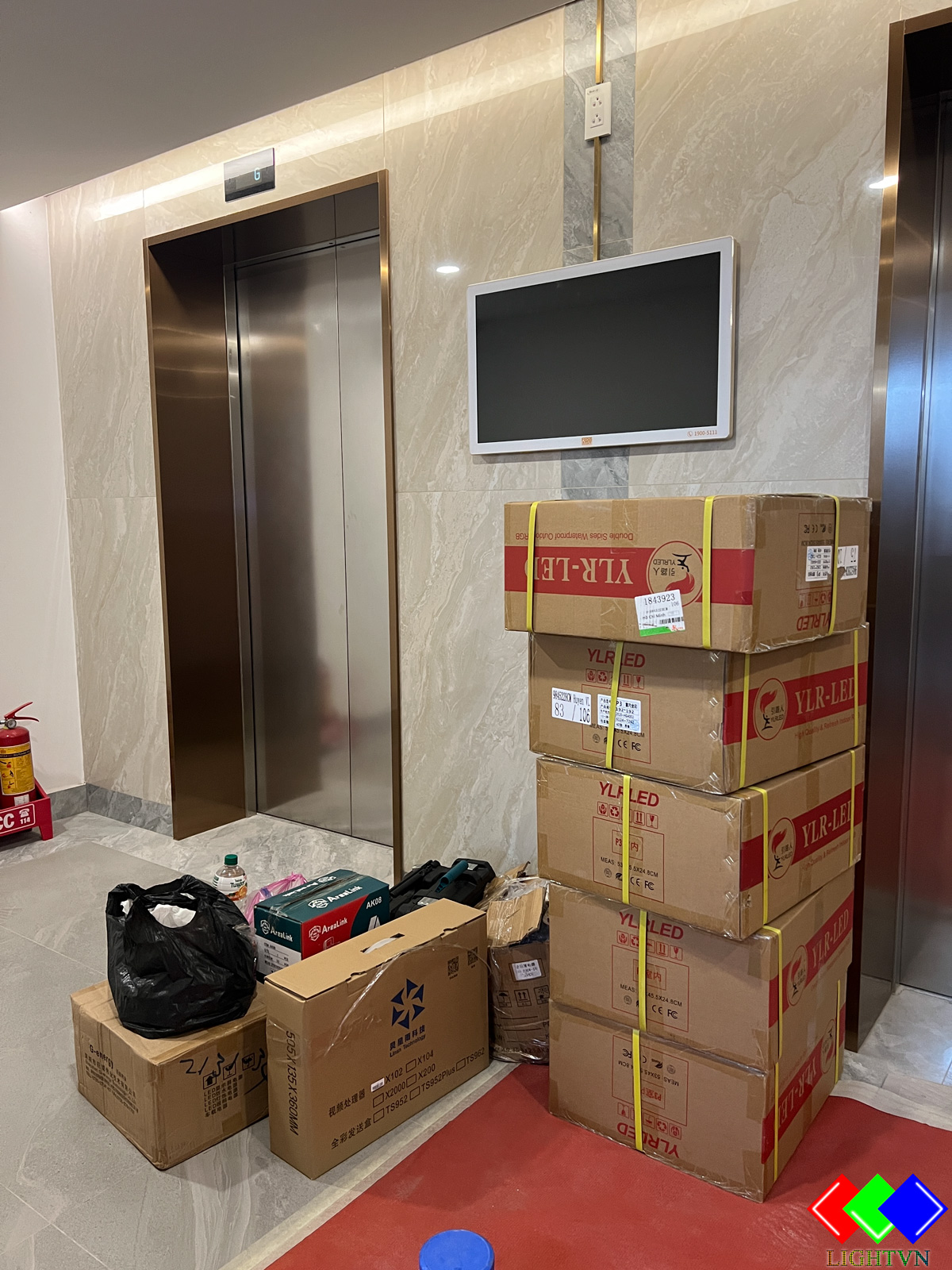 LIGHTVN Cung Cấp - Lắp đặt Màn Hình LED Cho H2Y JSC Tại Tòa Nhà L'Mak.