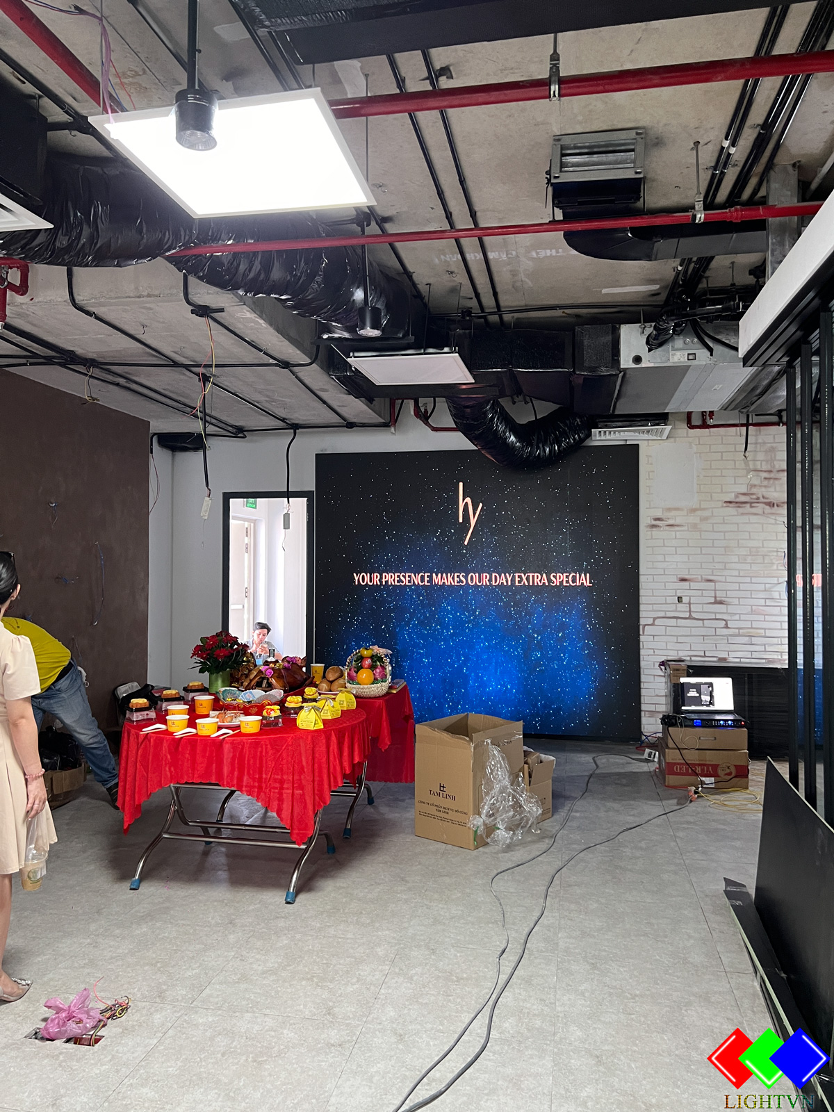 LIGHTVN Cung Cấp - Lắp đặt Màn Hình LED Cho H2Y JSC Tại Tòa Nhà L'Mak.